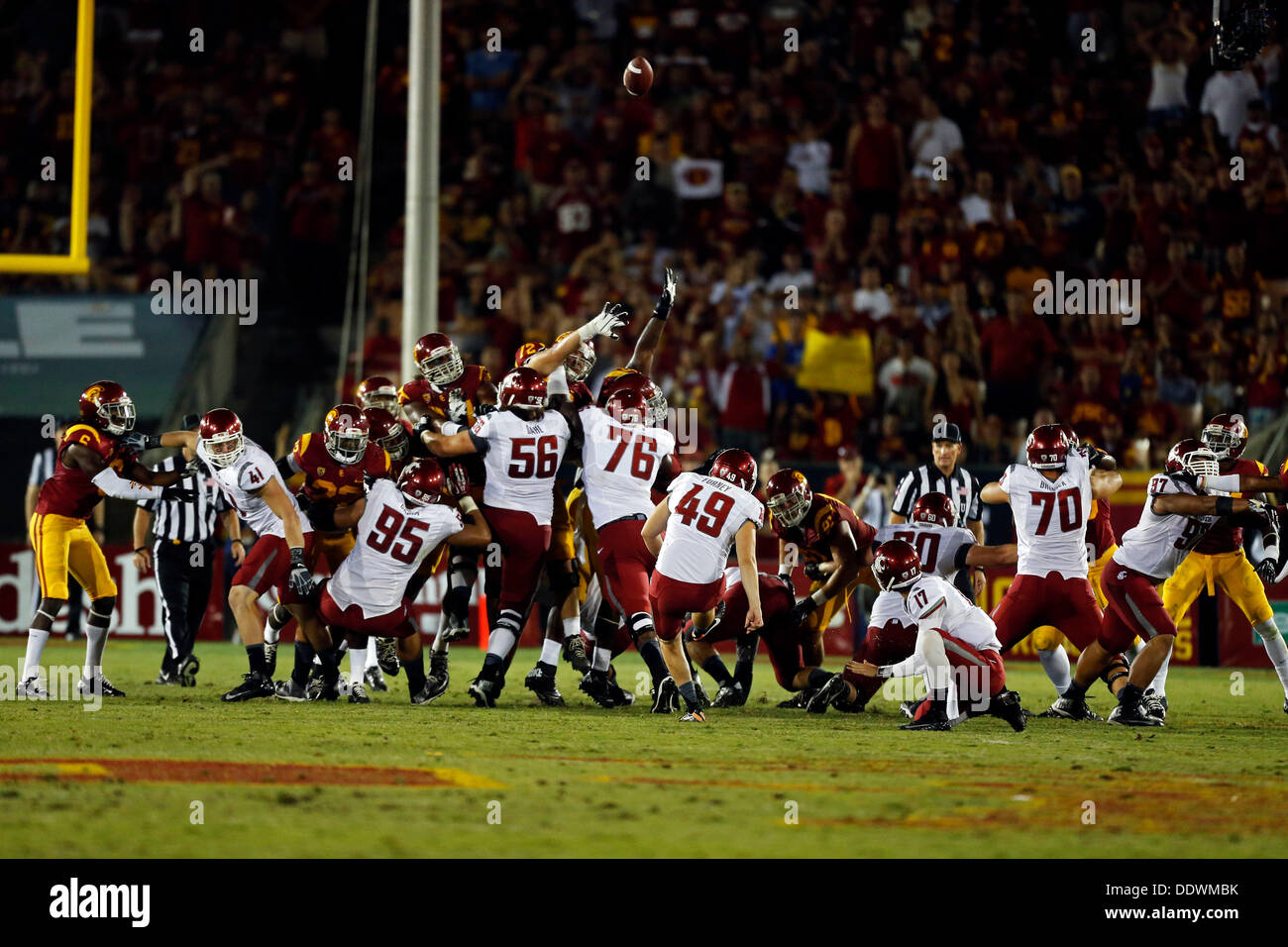 Los Angeles, CA, USA. 7th Sep, 20113. Washington State Cougars kicker ...