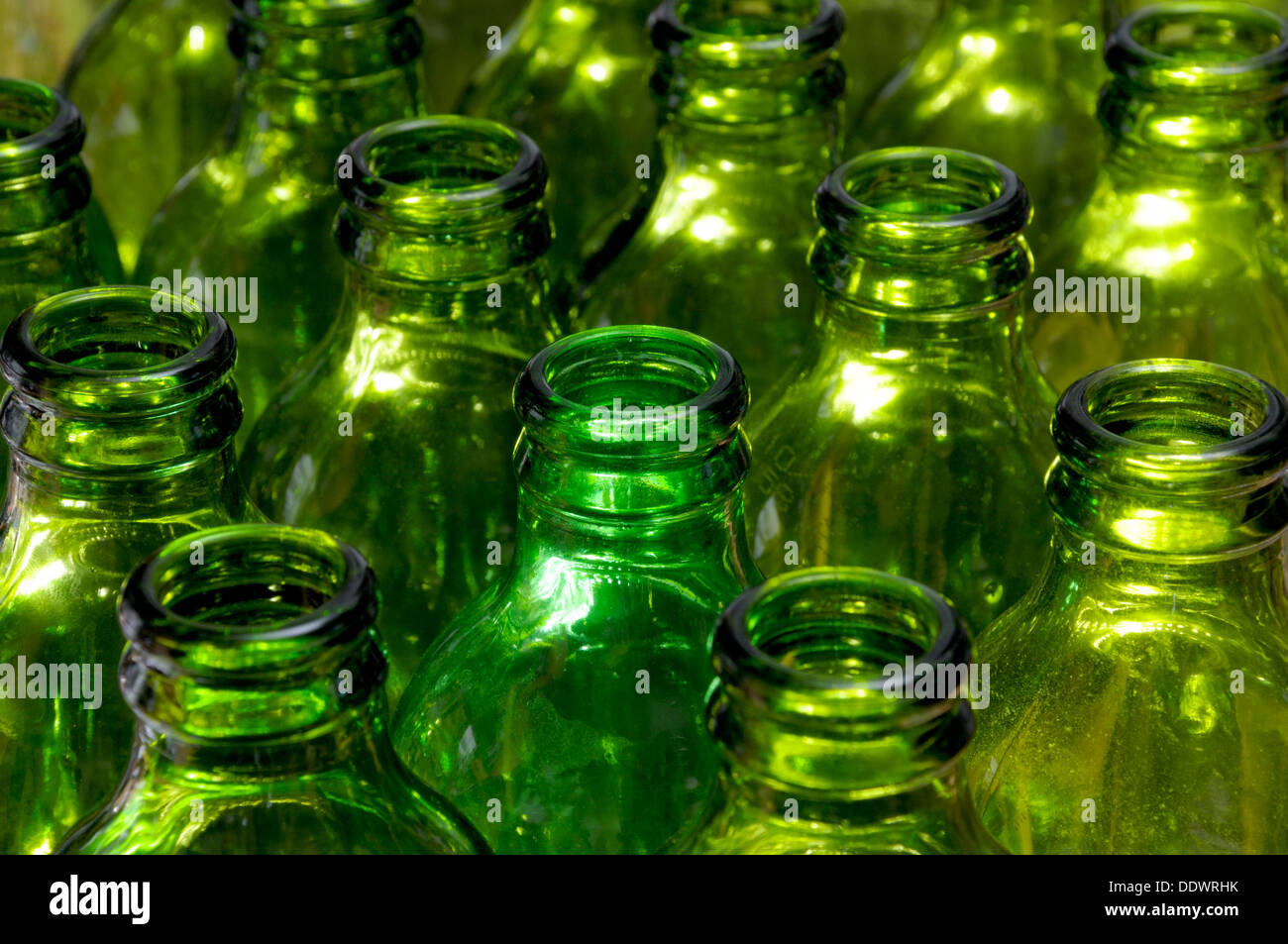 Empty beer bottles recycling hi-res stock photography and images - Alamy