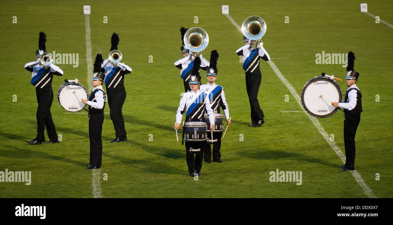 The music group 'Heartliner' from Ludwigshafen performs during a 'Drum ...