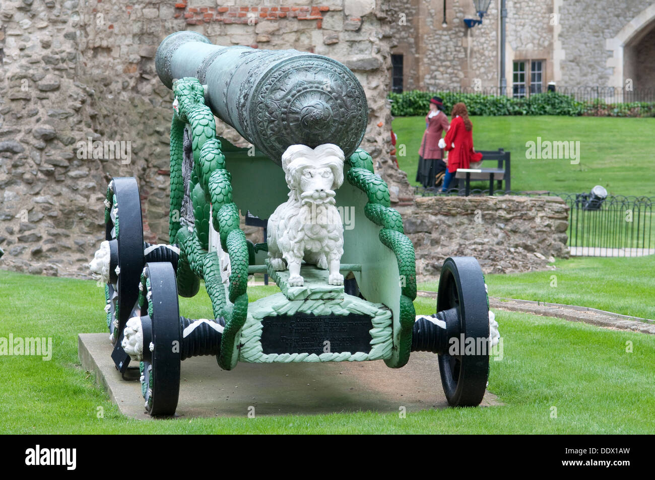 Cannon painted hi-res stock photography and images - Alamy