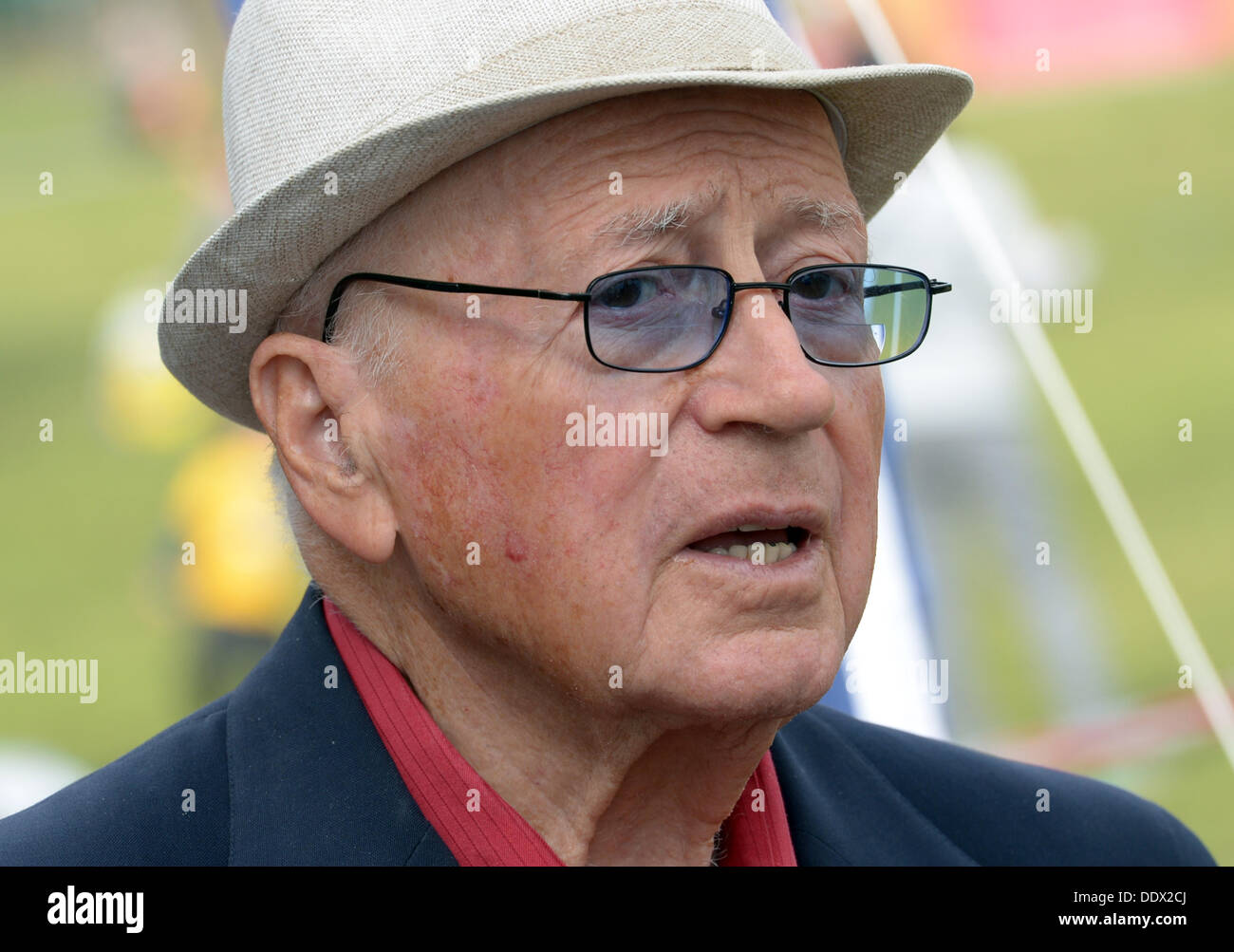 The Jewish resistance fighter Philip Bialowitz, who was involved in the ...