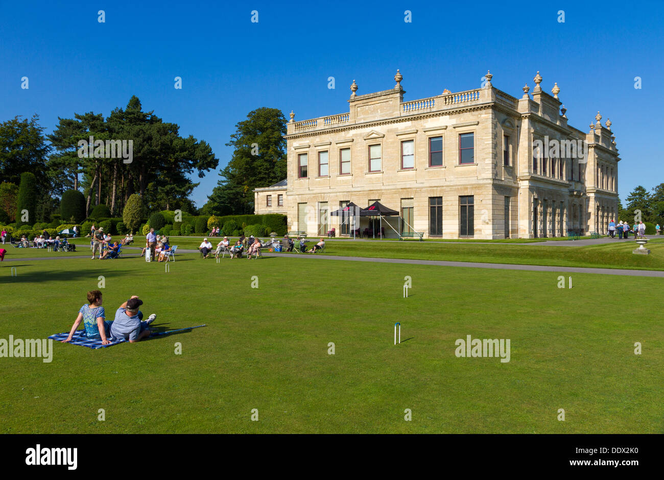 Brodsworth hall hi-res stock photography and images - Alamy