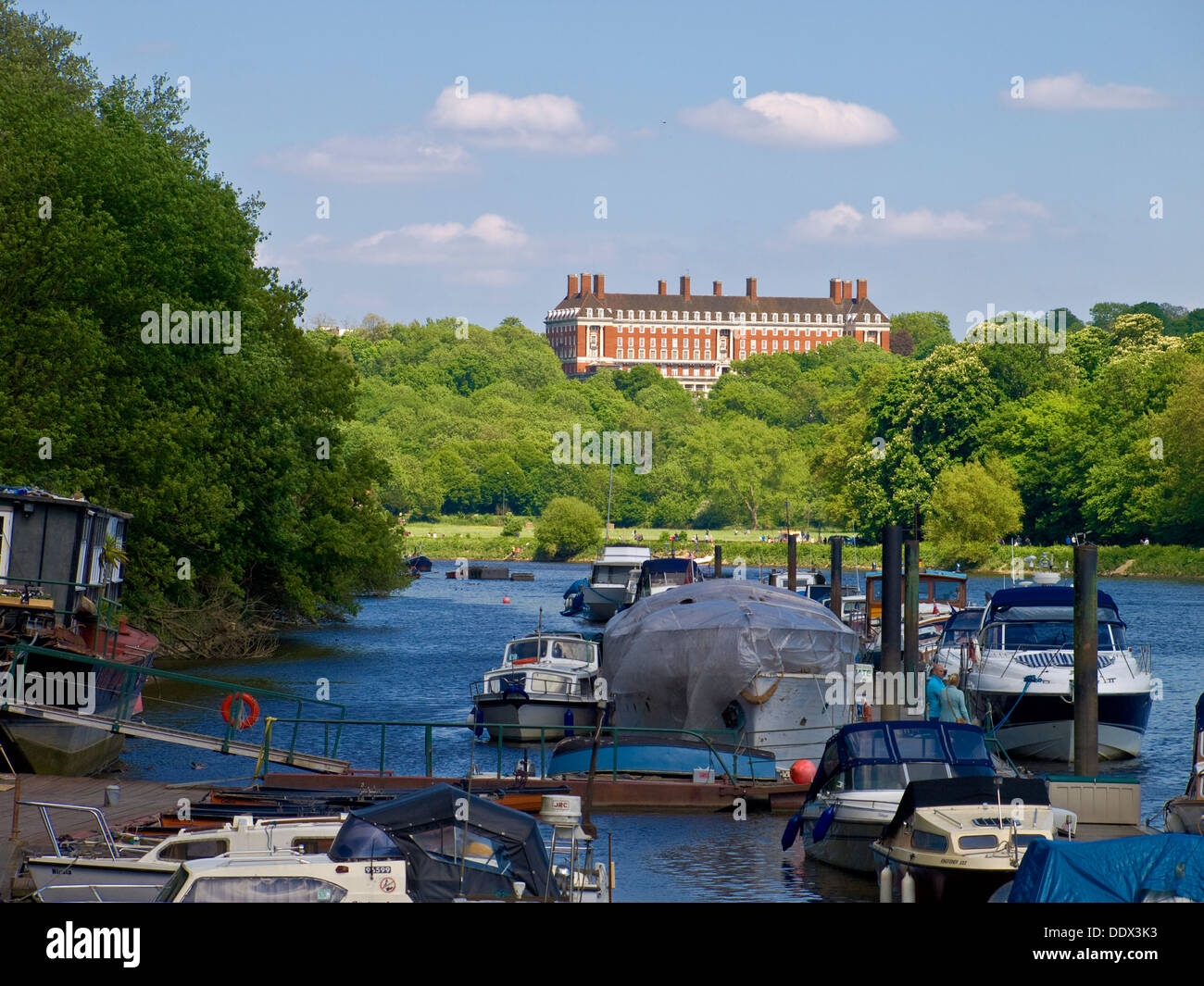Star and garter richmond hi-res stock photography and images - Alamy