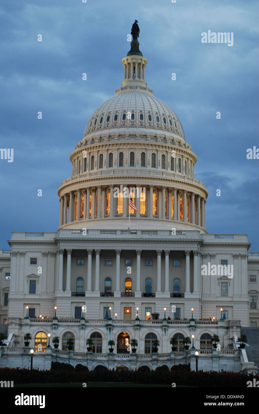 Capital building at night Stock Photo - Alamy