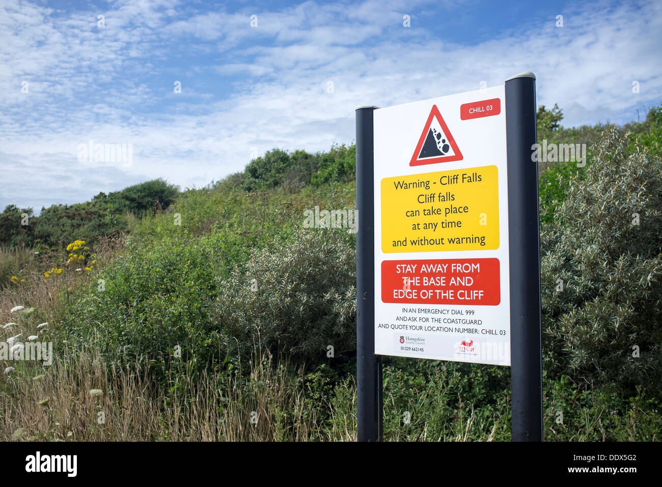 Warning cliff falls danger sign hi-res stock photography and images - Alamy