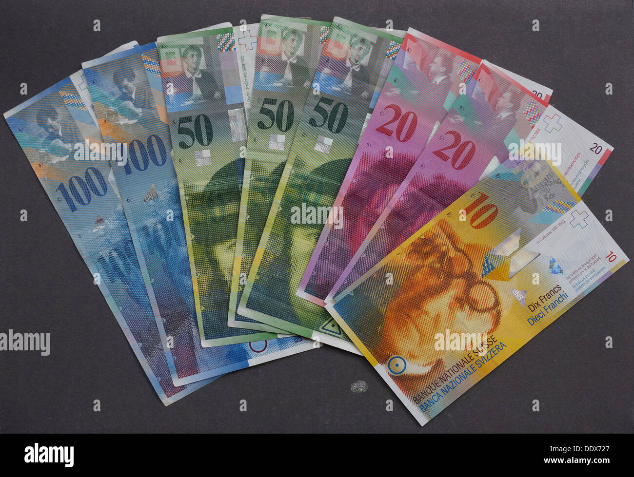 ILLUSTRATION - Banknotes of the Swiss franc currency sit on a table ...
