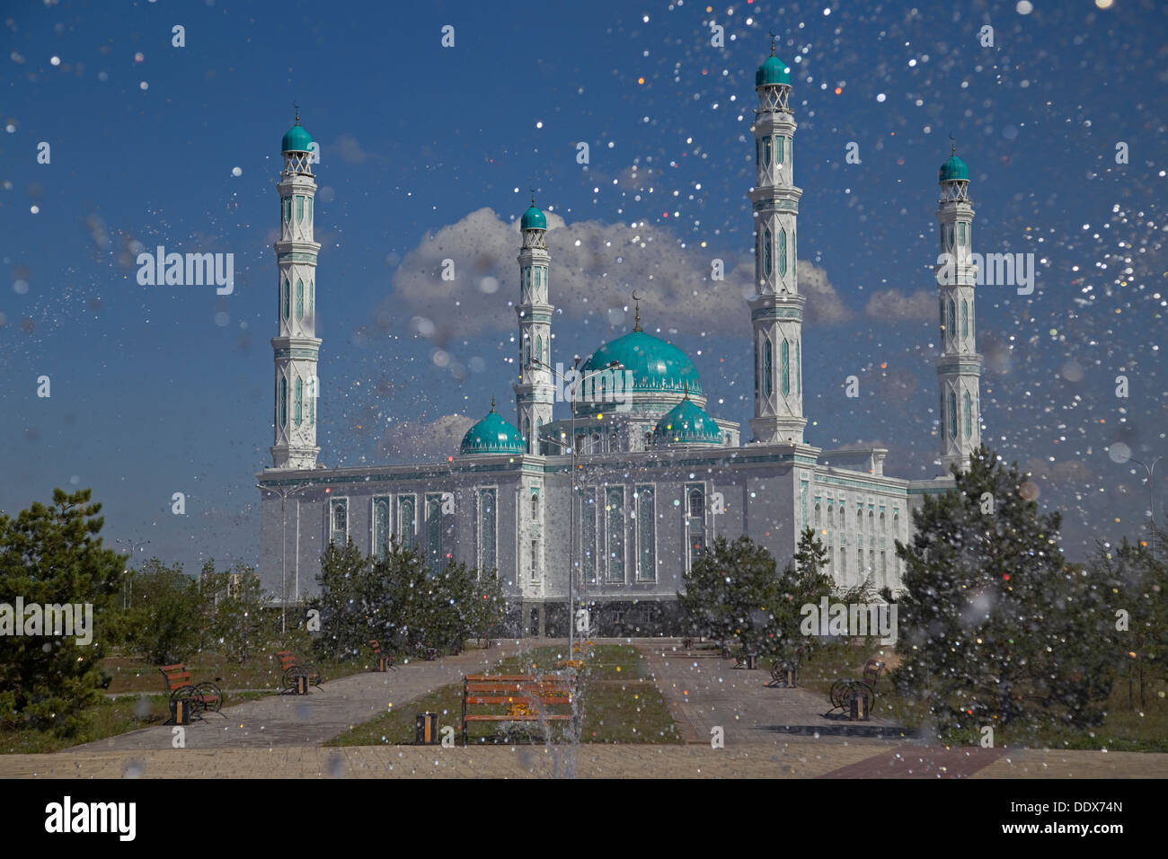 Mosque in Karaganda, Kazakhstan Stock Photo - Alamy