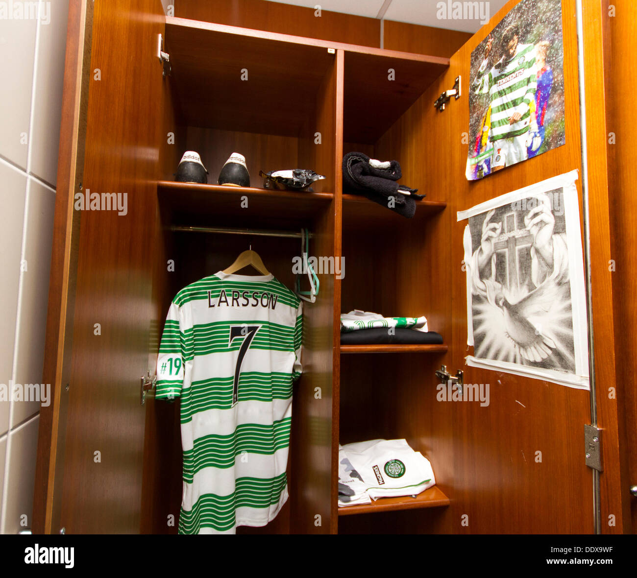 Larsson celtic hi-res stock photography and images - Alamy