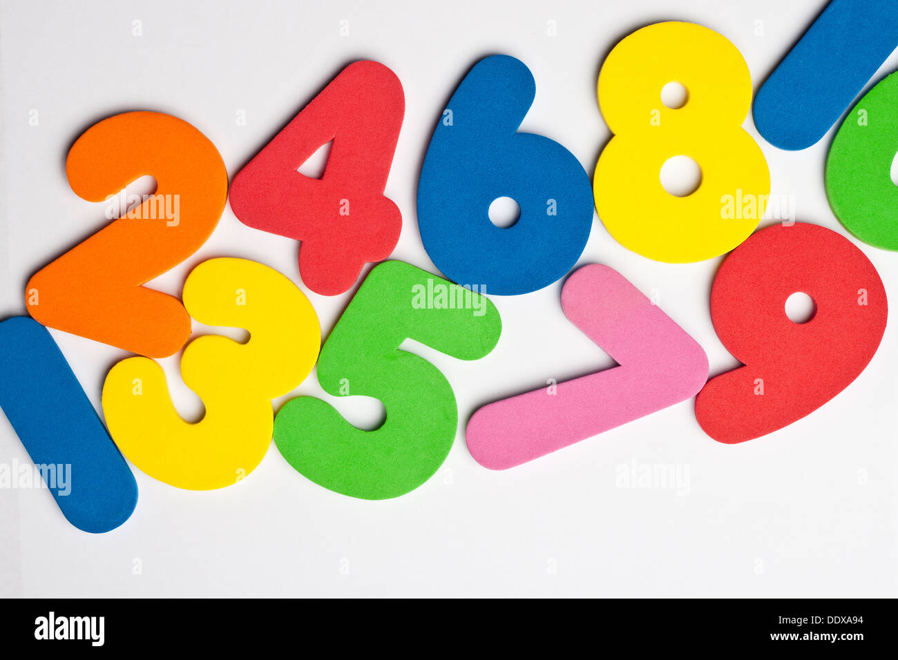 Horizontal trail of ascending numbers Stock Photo - Alamy