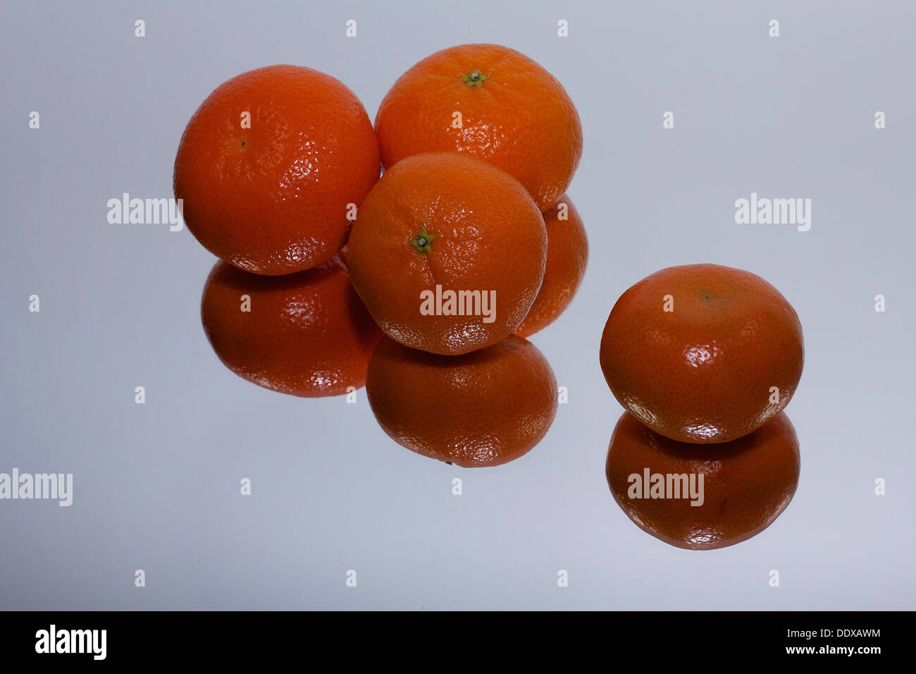 Oranges colour hi-res stock photography and images - Alamy