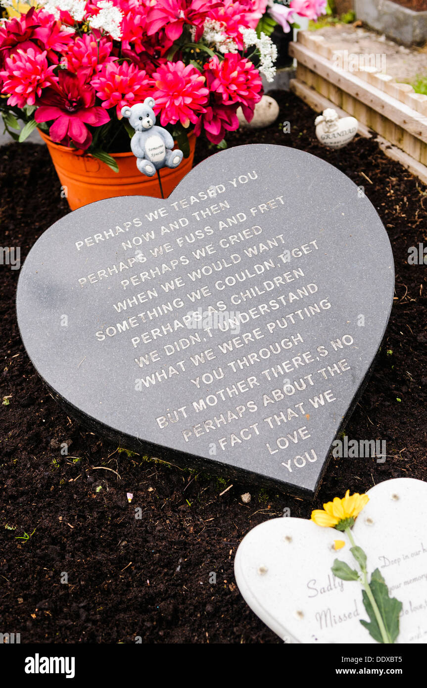 Epitaph on gravestone hi-res stock photography and images - Alamy