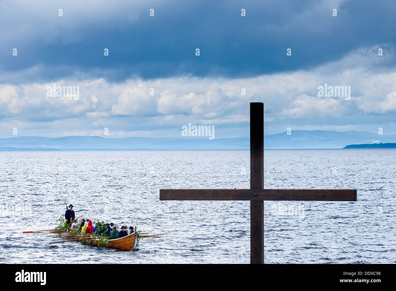 Rowing boat and cross, Rättvik, Dalarna, Sweden Stock Photo - Alamy