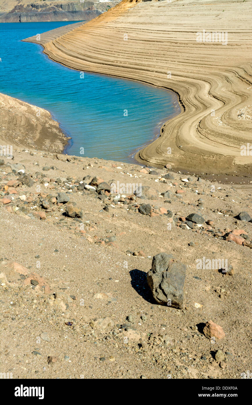 reservoir sediments of sand and rock with water Stock Photo - Alamy