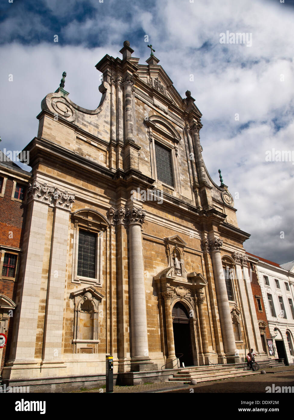 Saint walburgakerk hi-res stock photography and images - Alamy