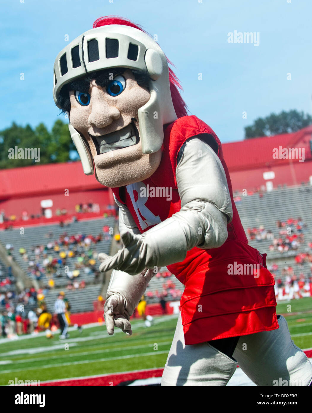 Rutgers mascot hi-res stock photography and images - Alamy