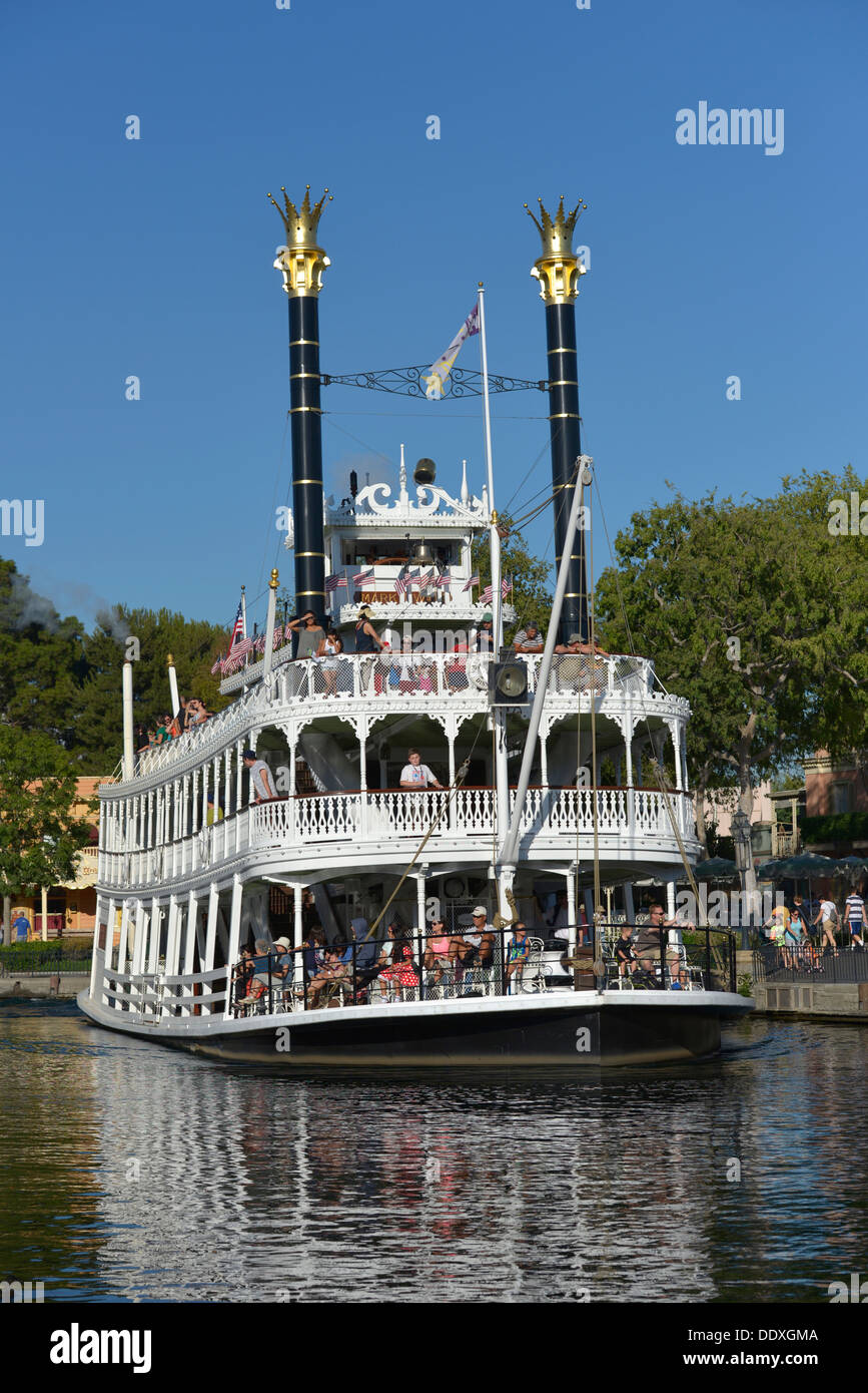 Mark Twain River Boat, Disneyland, Frontierland, Anaheim, California ...