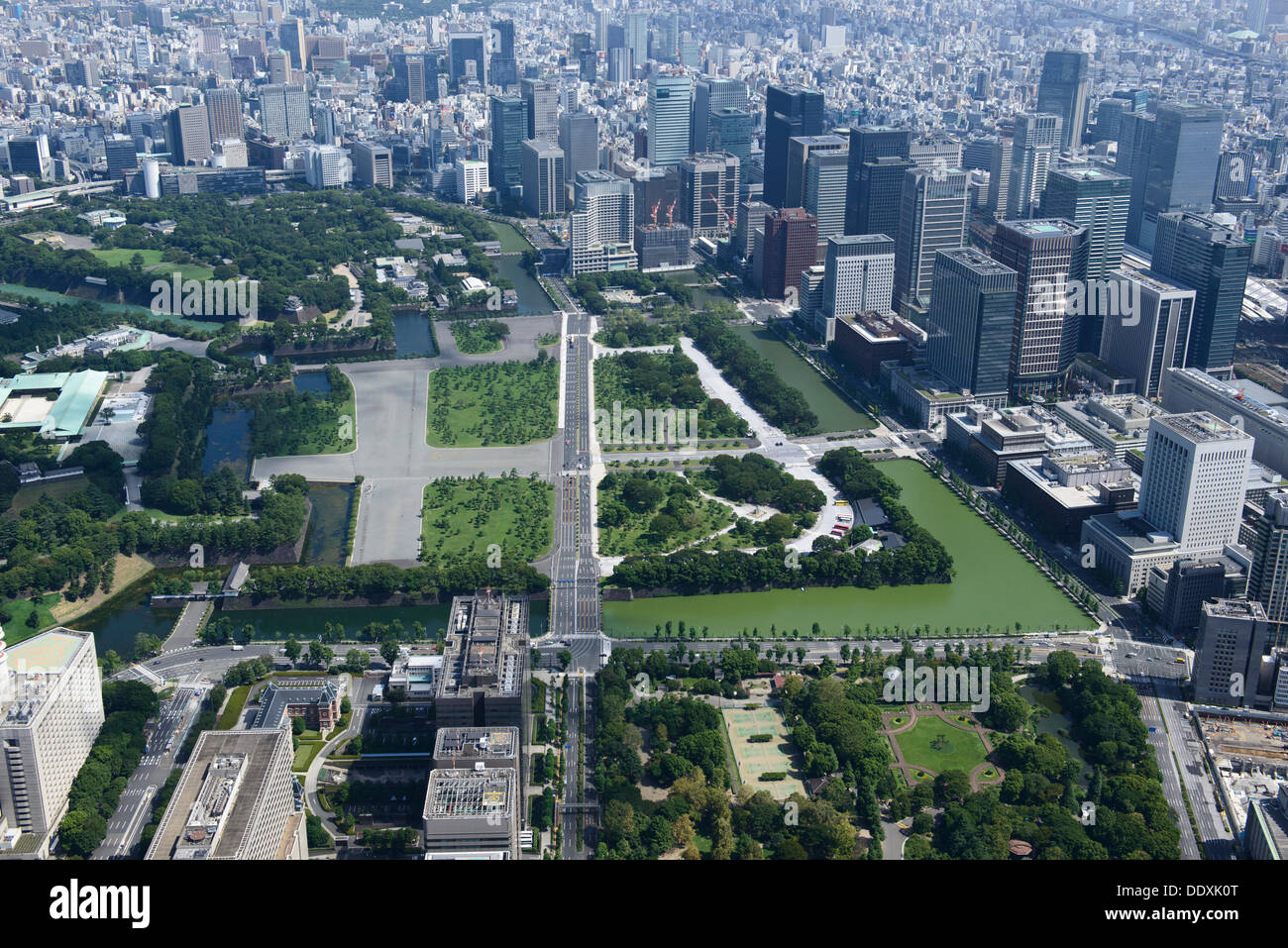 Tokyo imperial palace aerial hi-res stock photography and images - Alamy