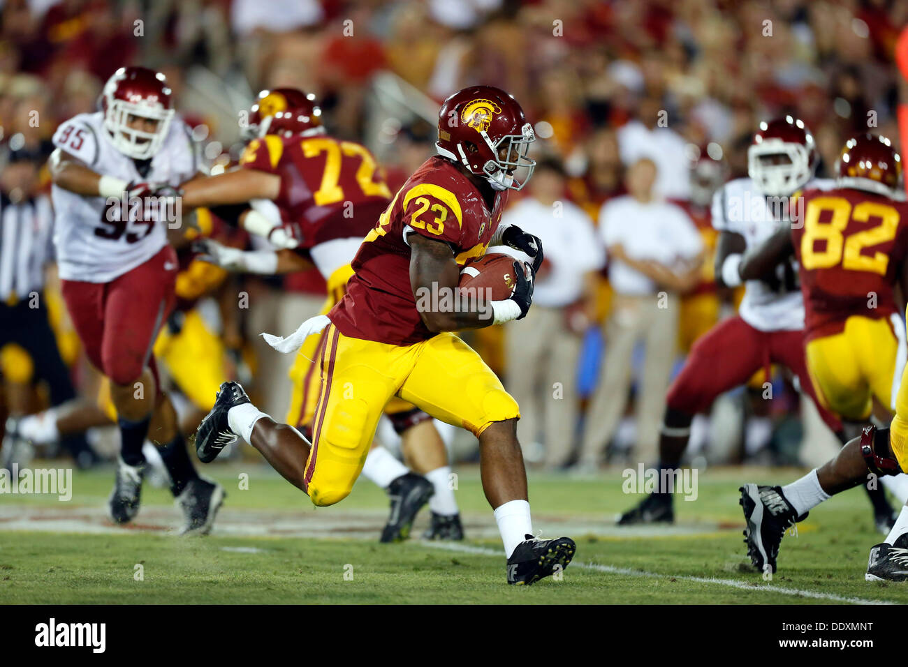 Los Angeles, USA. 7th Sep, 2013. USC Trojans running back Tre Madden ...