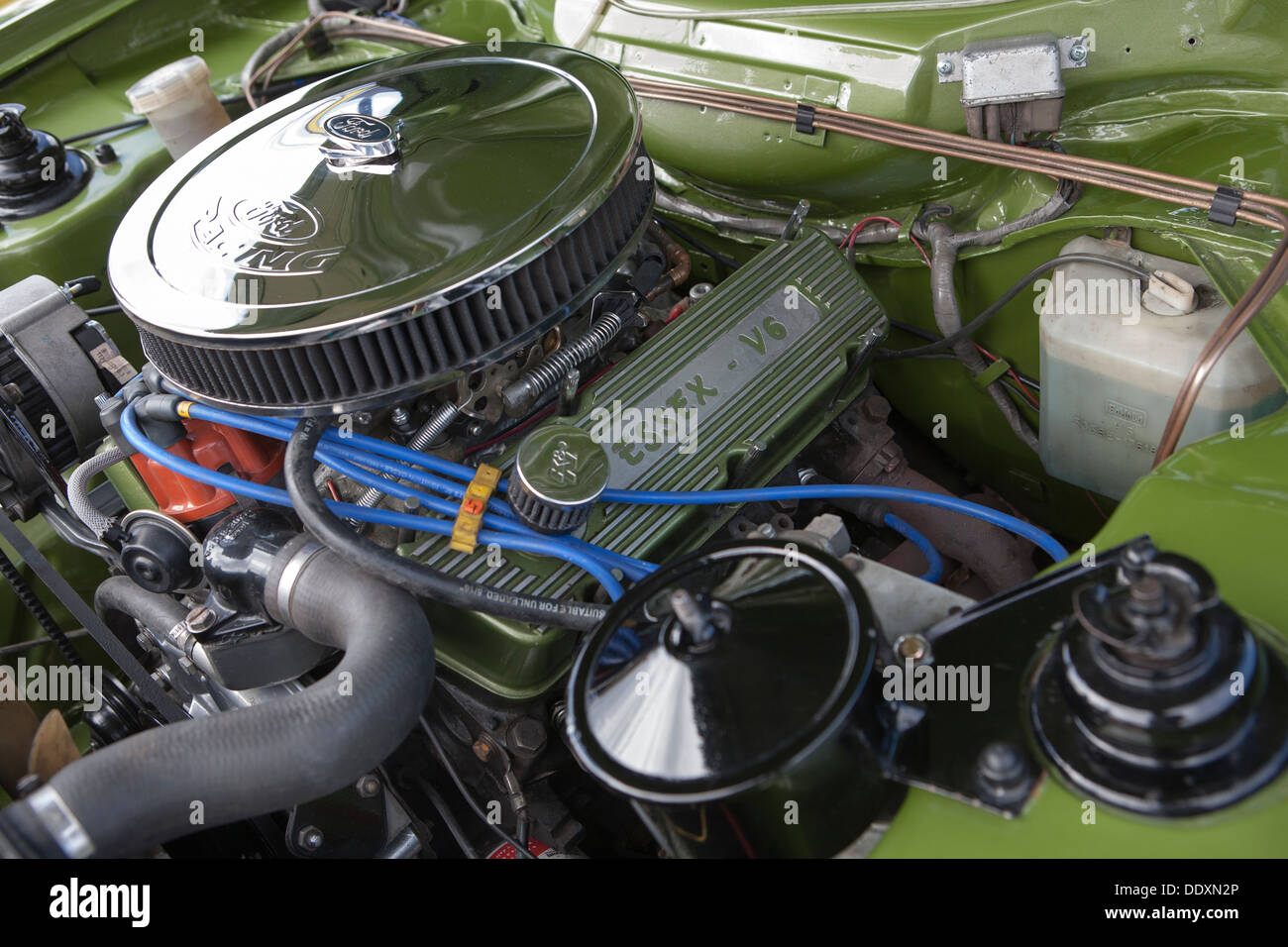 Ford v6 engine hi-res stock photography and images - Alamy