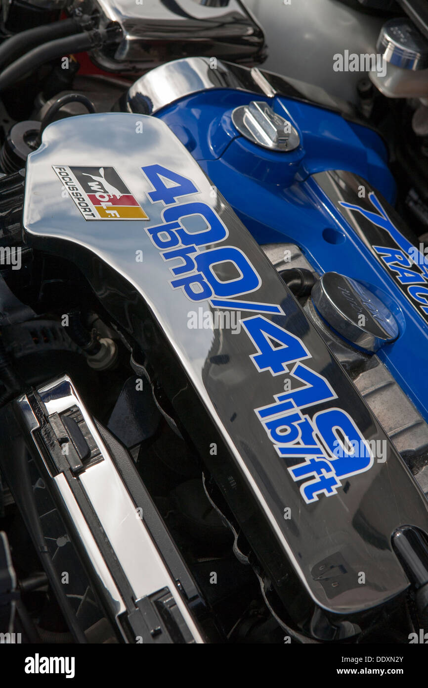 Ford focus engine bay hi-res stock photography and images - Alamy
