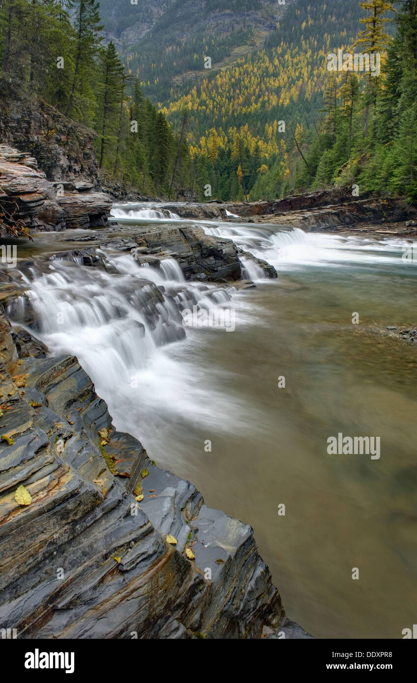 Image of water rushing over rocks hi-res stock photography and images ...