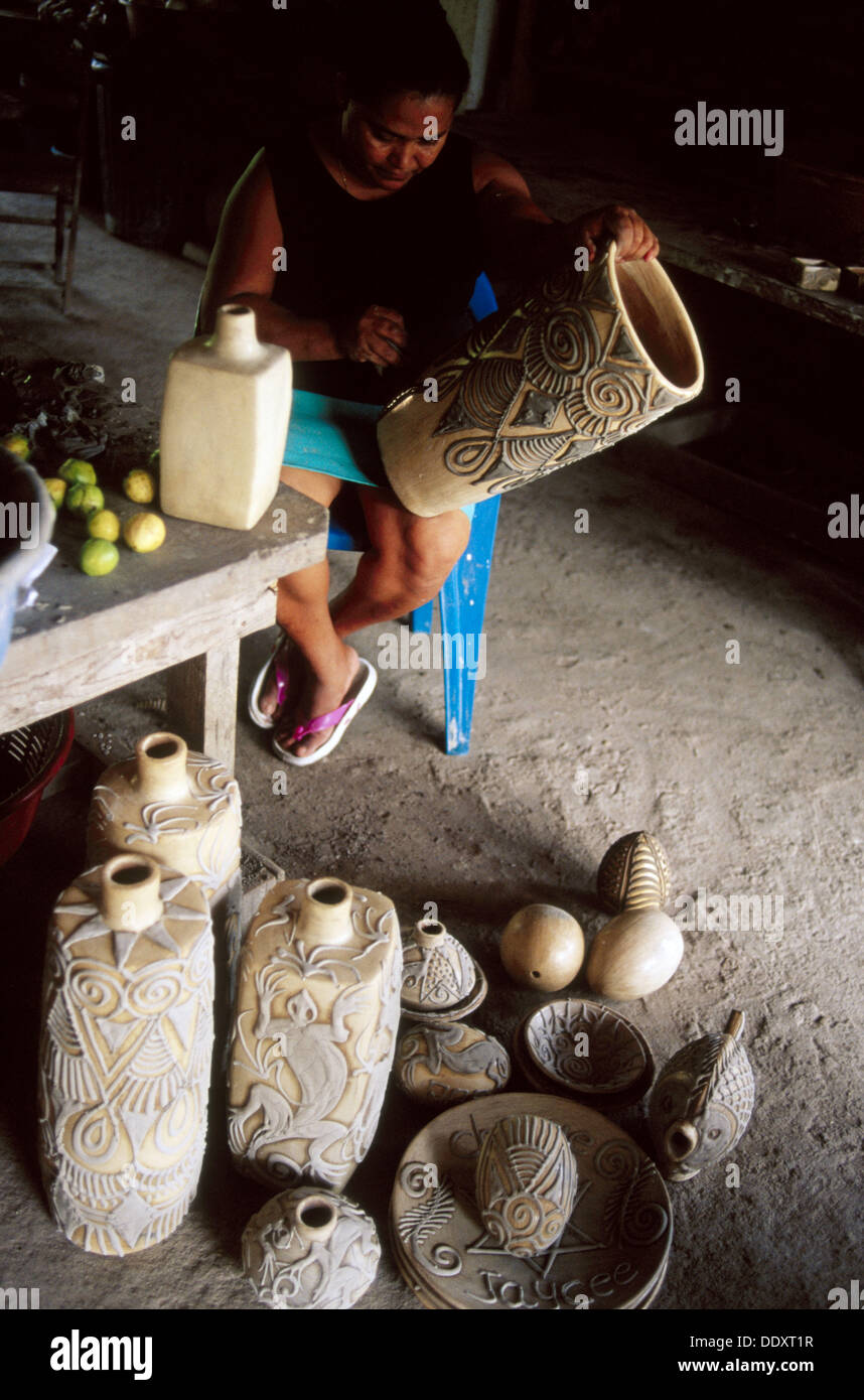 Lenca pottery hi-res stock photography and images - Alamy