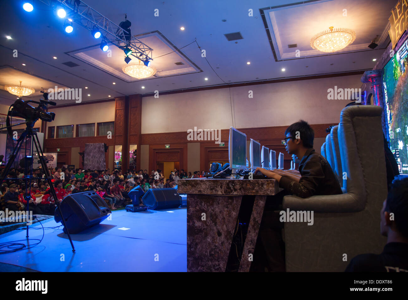 Gaming competitions hi-res stock photography and images - Alamy