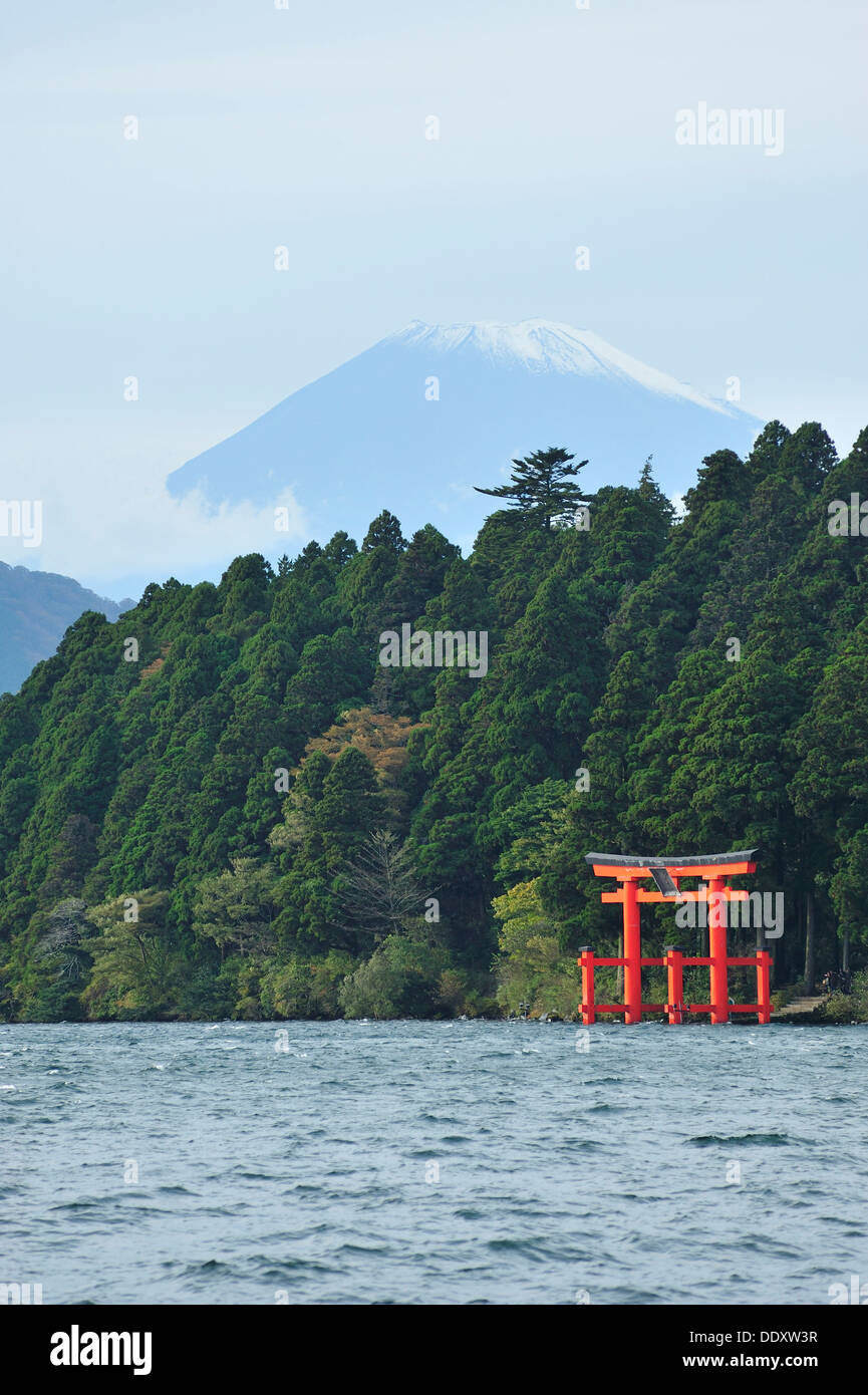 Mount Fuji and Lake Ashi Stock Photo - Alamy