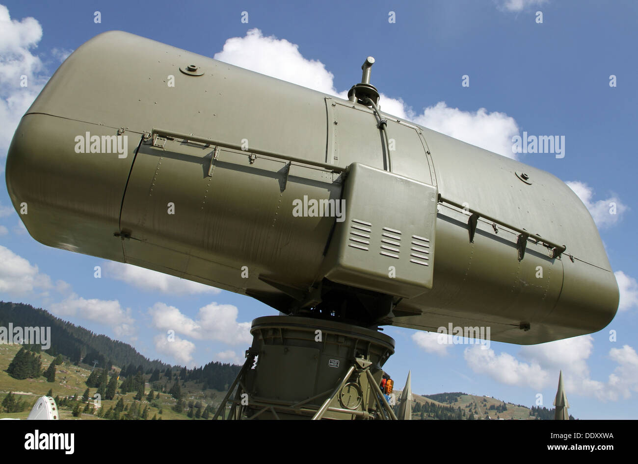 military green camouflage huge radar for reconnaissance of enemy planes ...