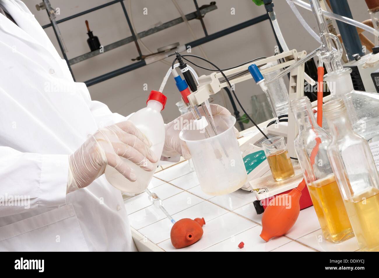 Tilt pump hi-res stock photography and images - Alamy