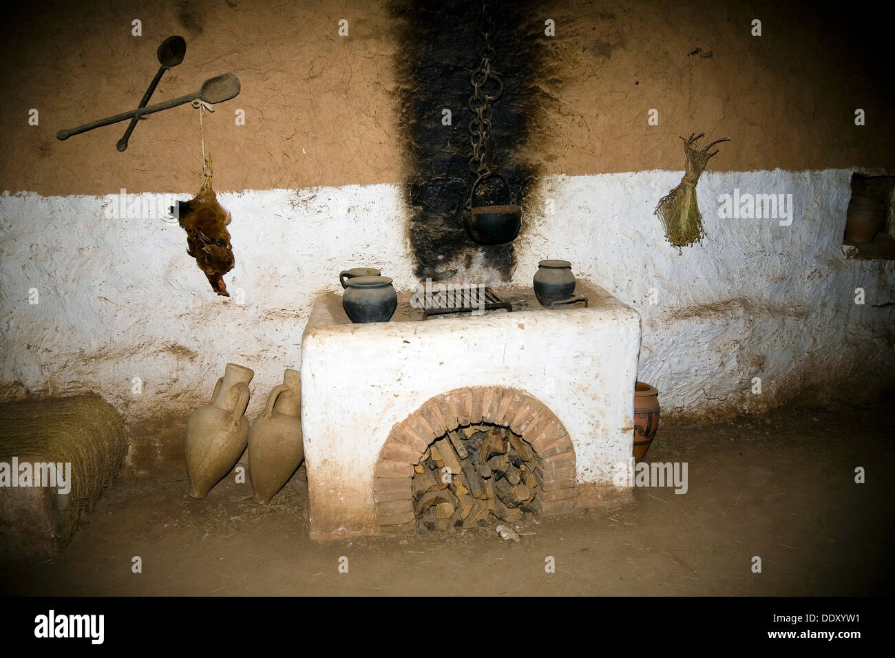 Ancient roman kitchen hi-res stock photography and images - Alamy