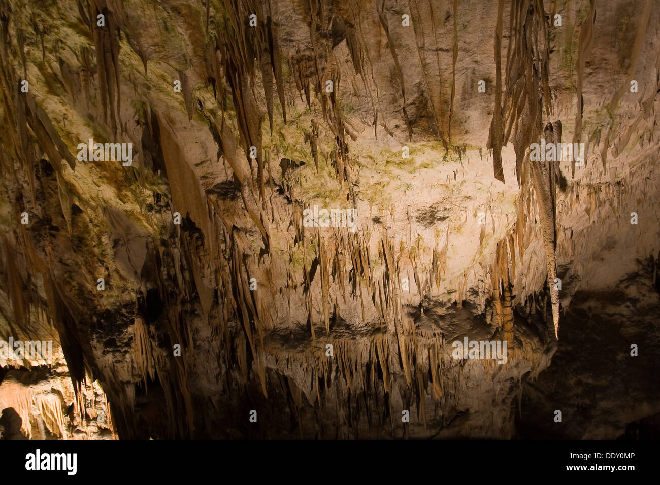 Hanging rocks caves hi-res stock photography and images - Alamy