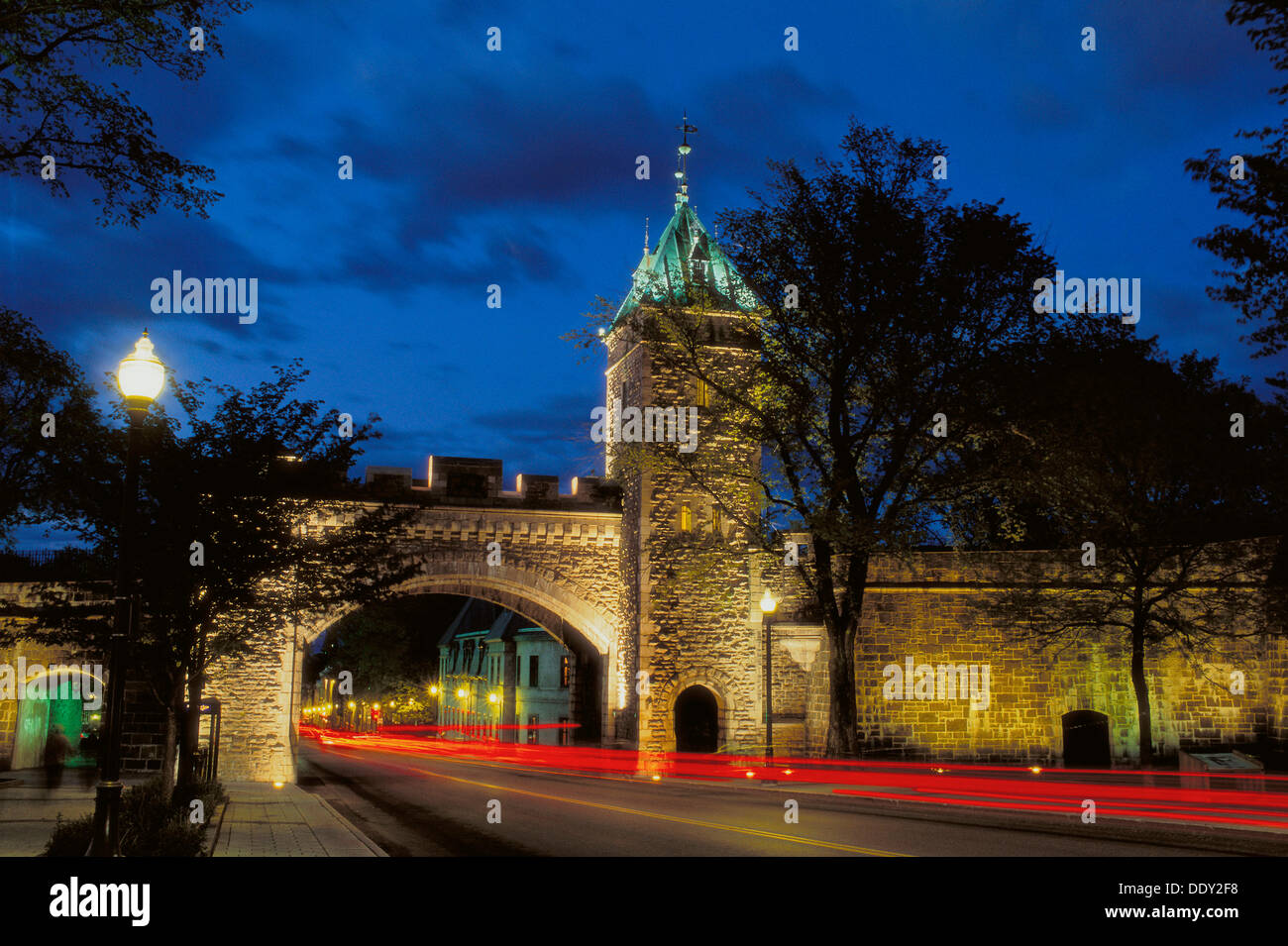 Is porte saint louis hi-res stock photography and images - Alamy