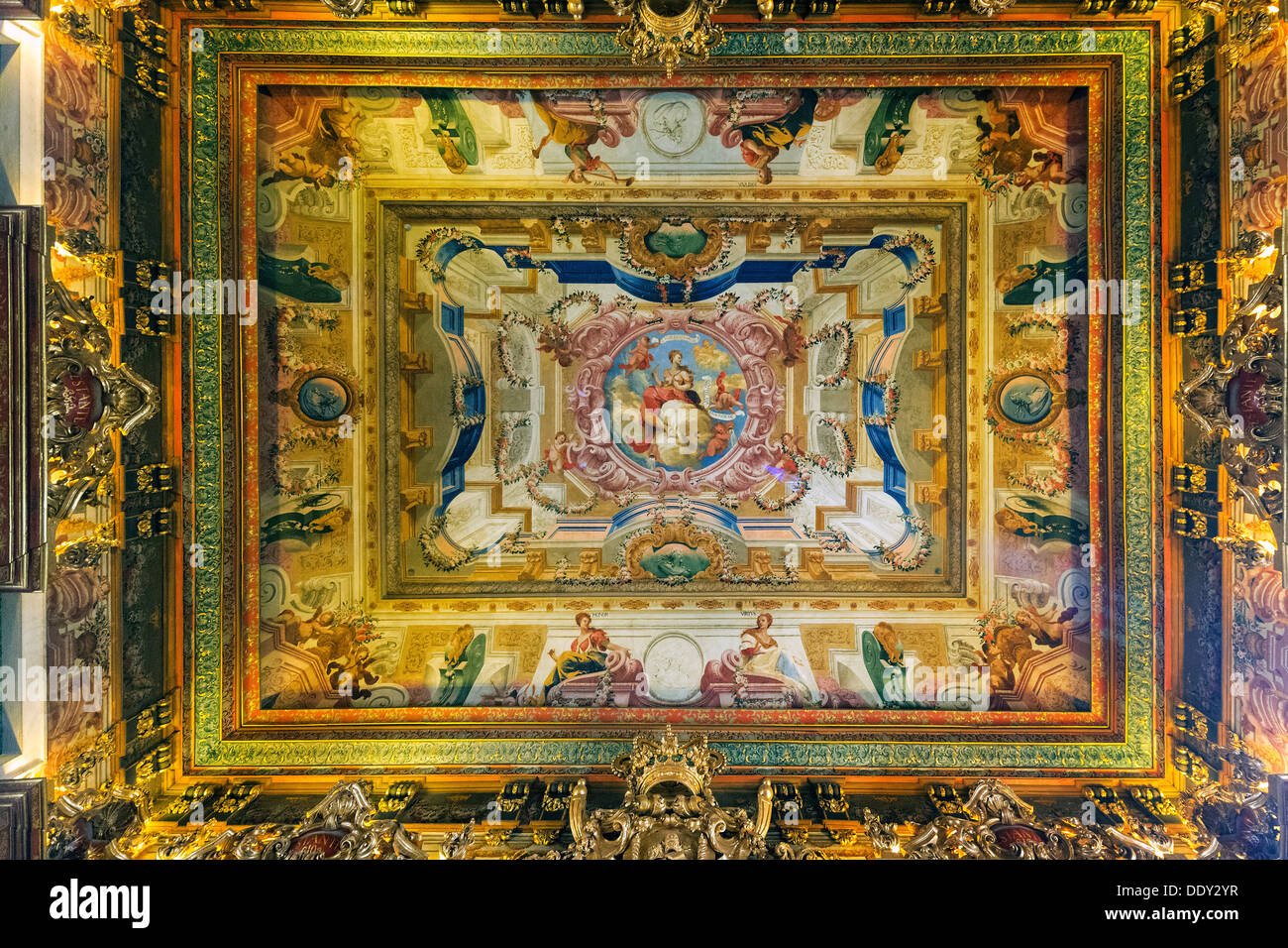 Biblioteca joanina hi-res stock photography and images - Alamy