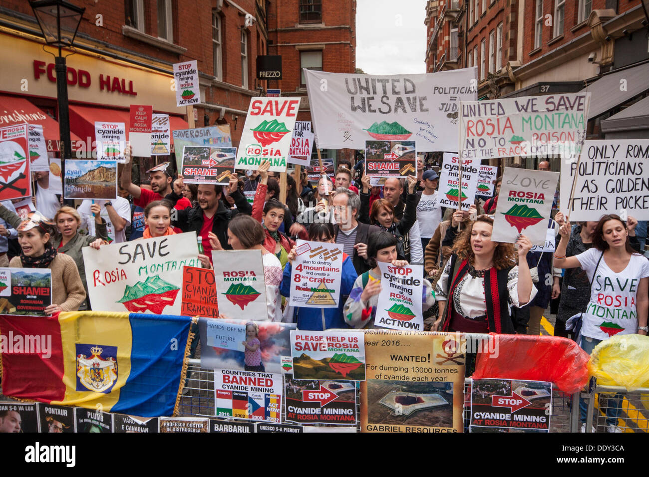 Romanian embassy in hi-res stock photography and images - Alamy