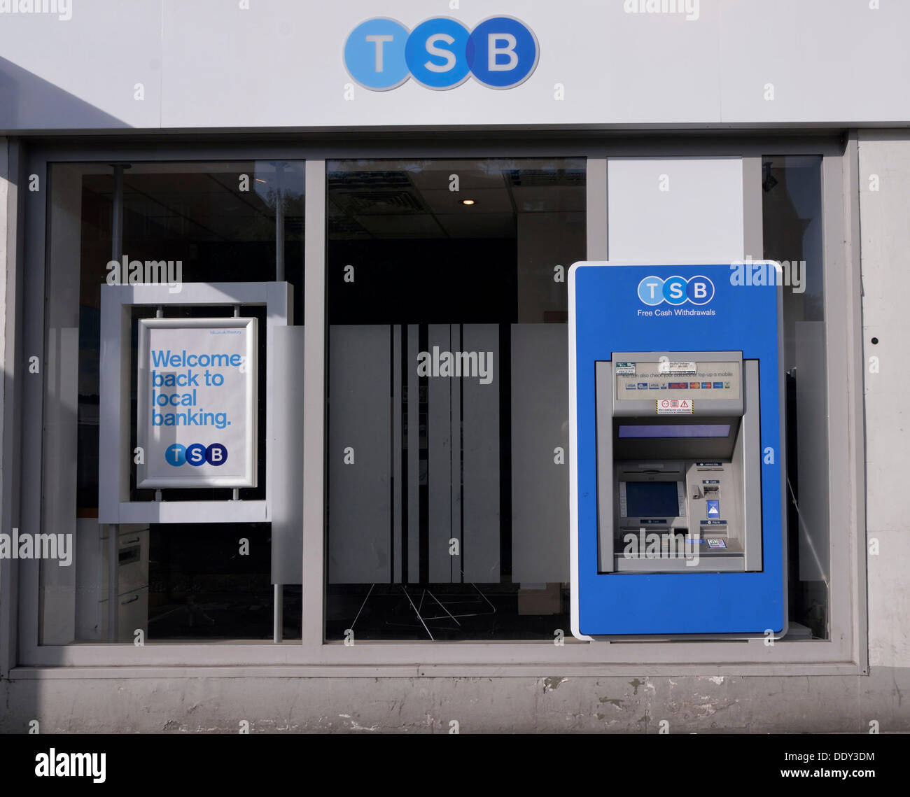 Lloyds tsb chorlton manchester branch hi-res stock photography and ...