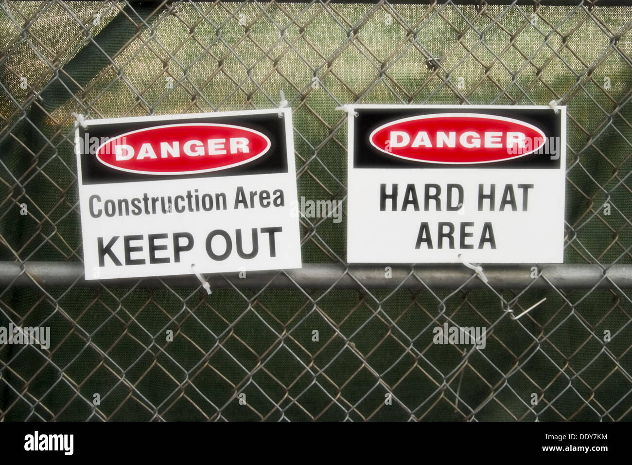 Two signs hi-res stock photography and images - Alamy