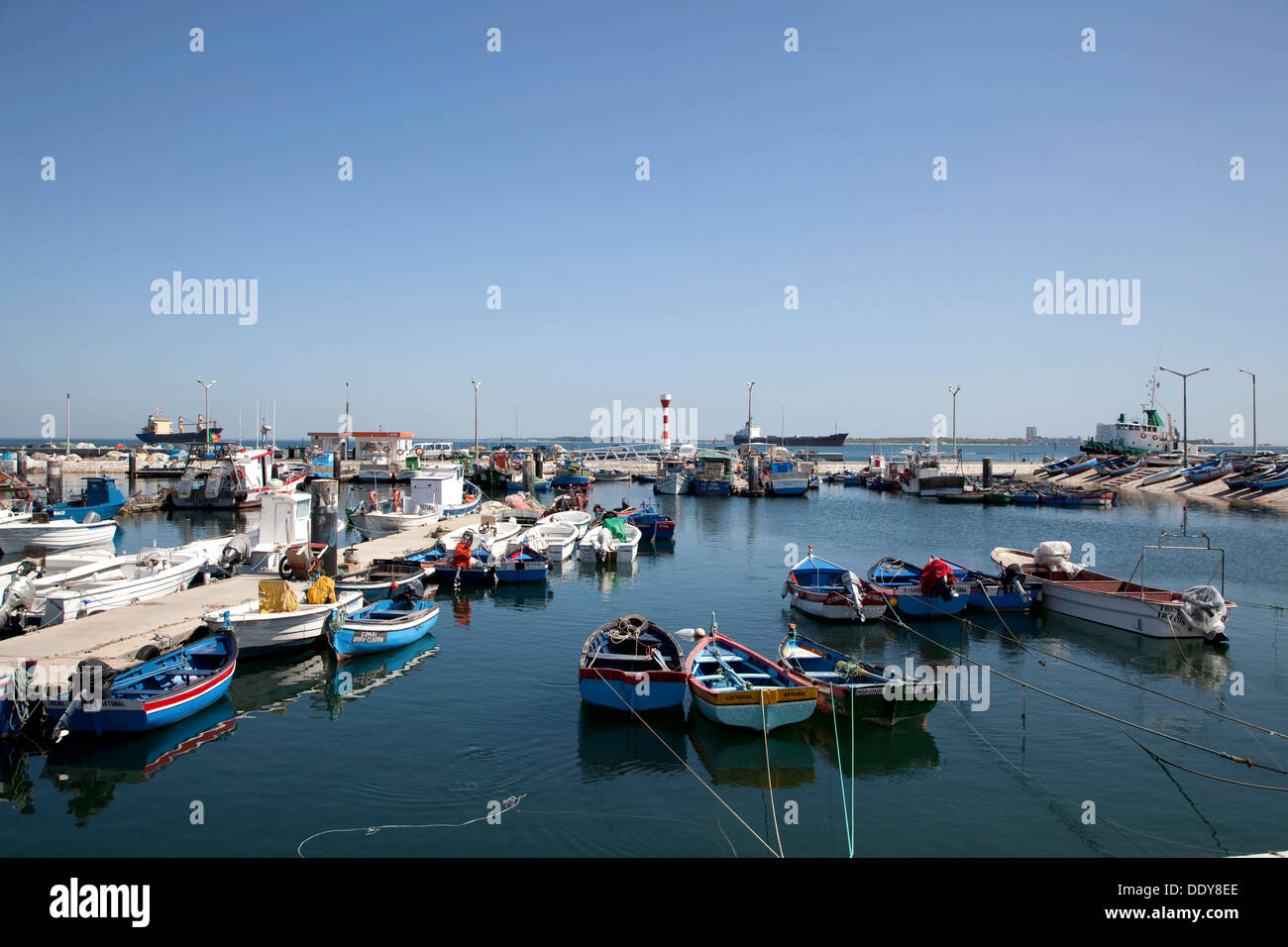 Marina of setubal hi-res stock photography and images - Alamy