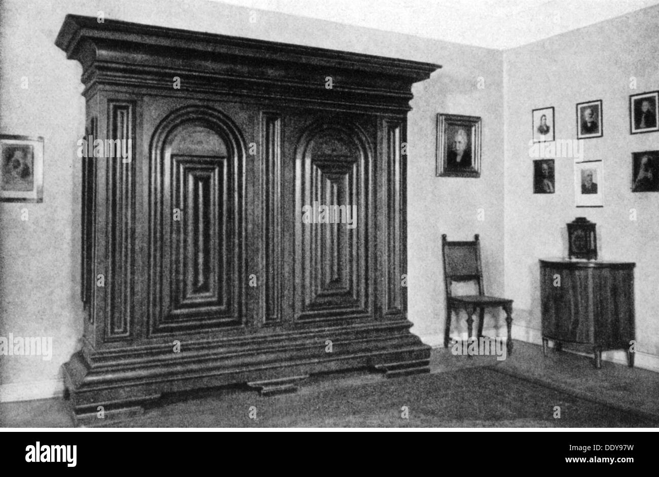 Mohren apotheke Black and White Stock Photos & Images - Alamy