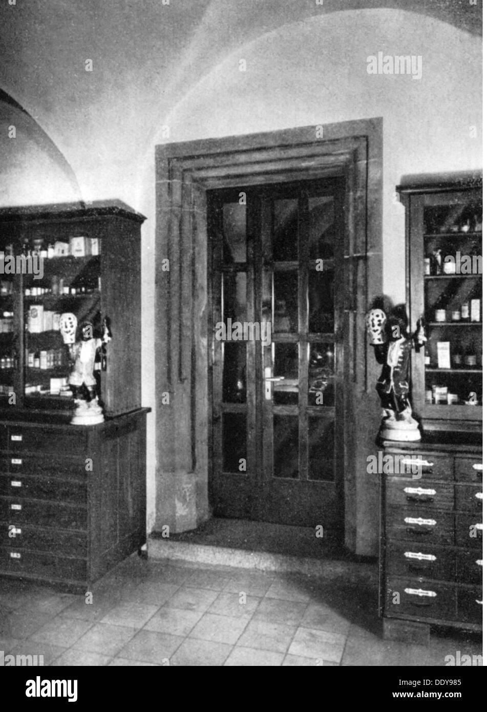 medicine,pharmacy,pharmacy,Mohren-Apotheke,Bayreuth,built after plans ...