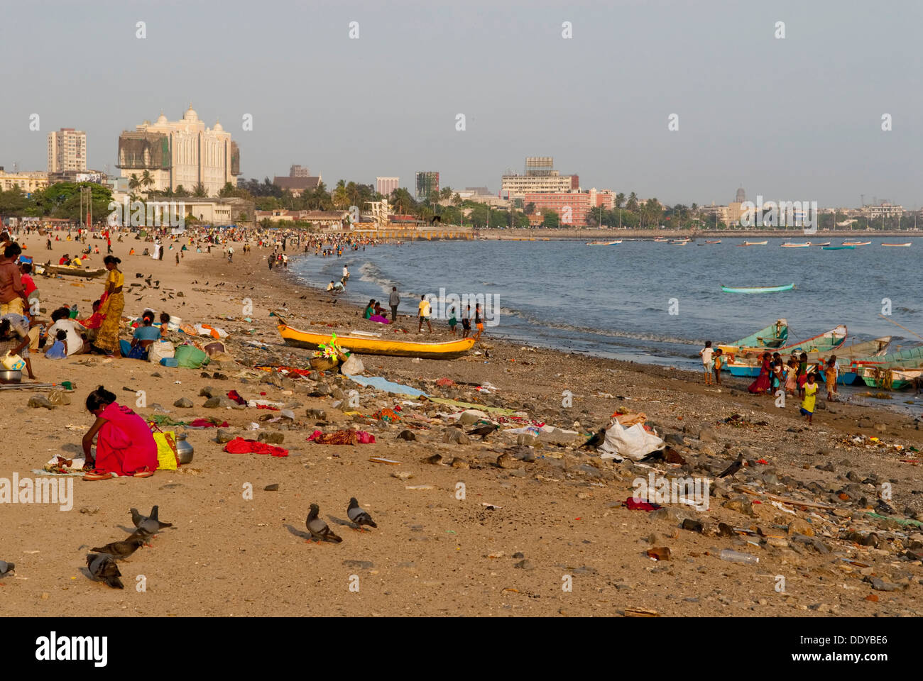 Poor Indians and garbage on Chawpatty Beach, Mumbai, India, Asia Stock ...
