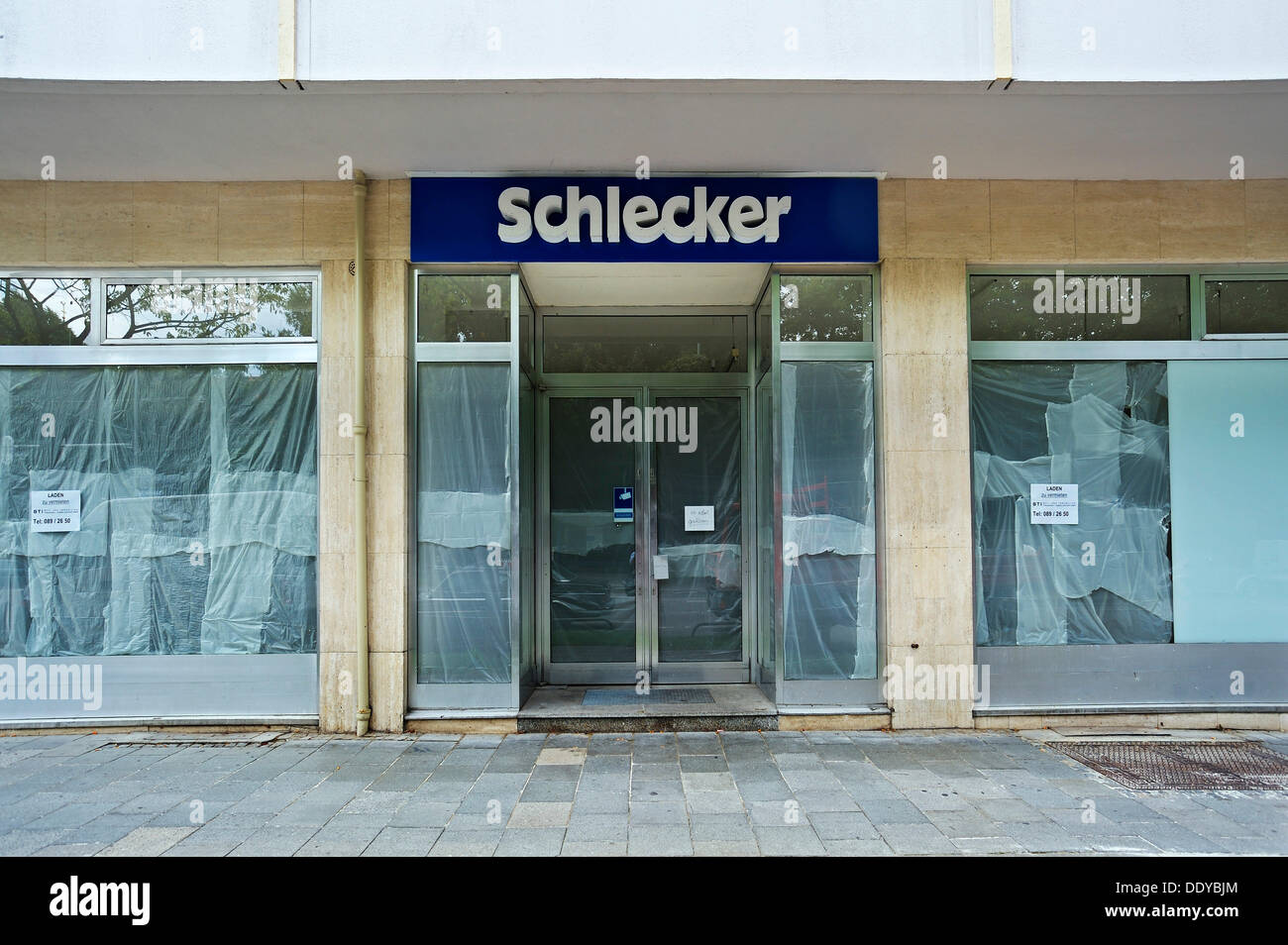 Closed Schlecker branch, drug store chain, Munich, Bavaria Stock Photo ...