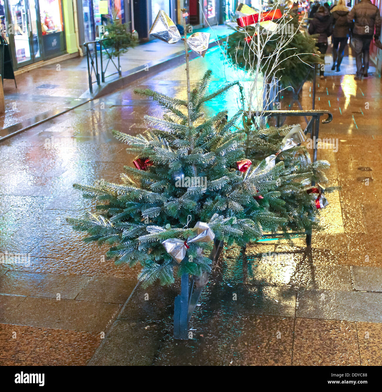 Christmas night in Bayeux. Normandy, France Stock Photo - Alamy