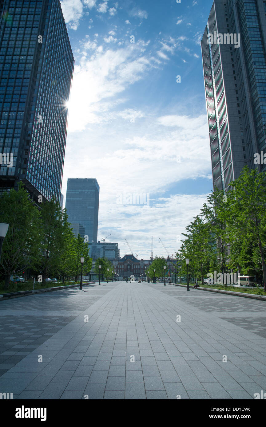 Sidewalk in japan hi-res stock photography and images - Alamy