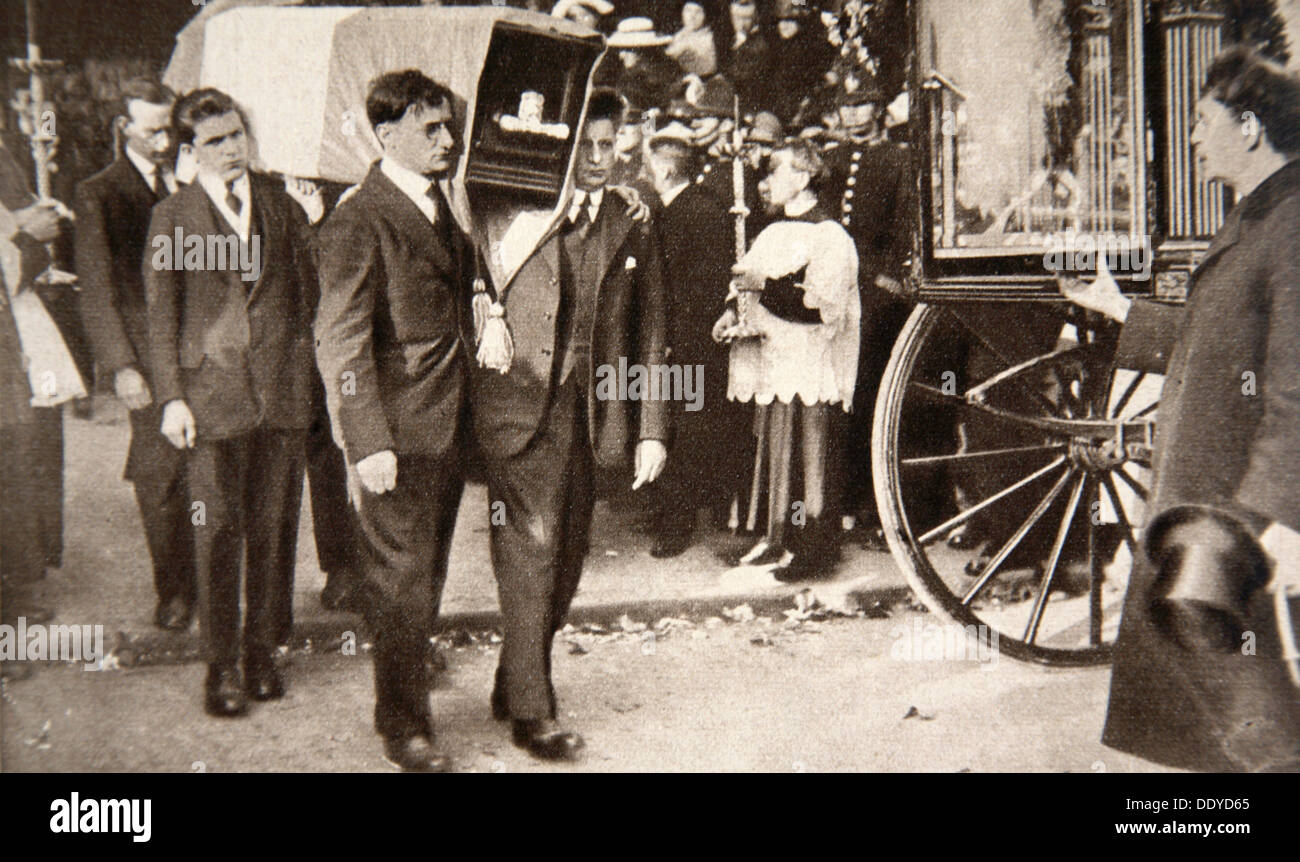 1920s funeral hi-res stock photography and images - Alamy