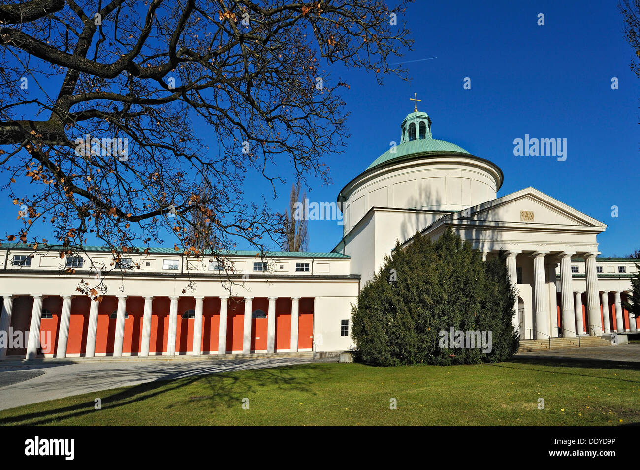 Main entrance, Ostfriedhof cemetery, Munich, Bavaria Stock Photo - Alamy