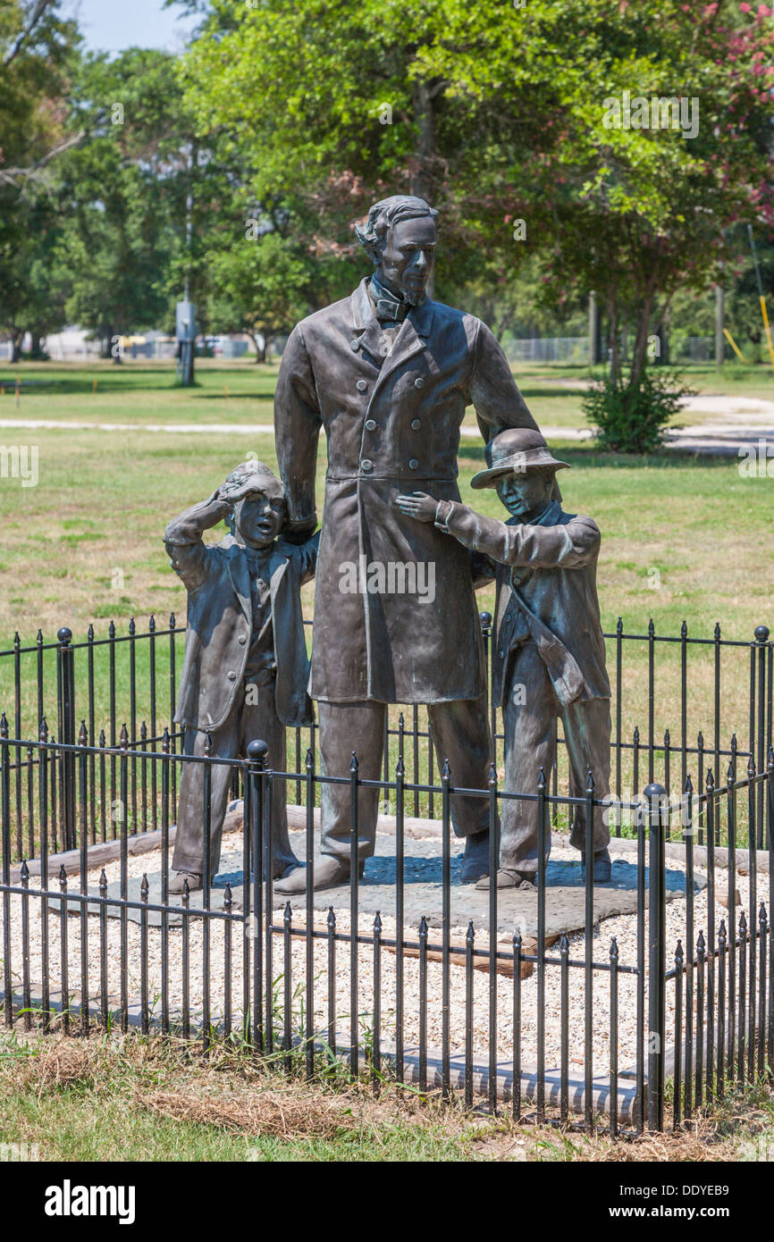 Jefferson Davis and Sons statue at Beauvoir Plantation, post-war home ...