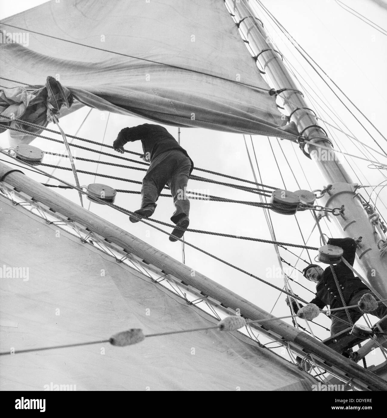 Royal navy training ship hi-res stock photography and images - Alamy