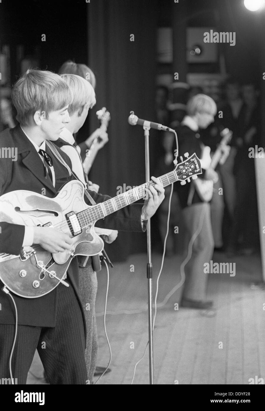 Group of artist Black and White Stock Photos & Images - Alamy