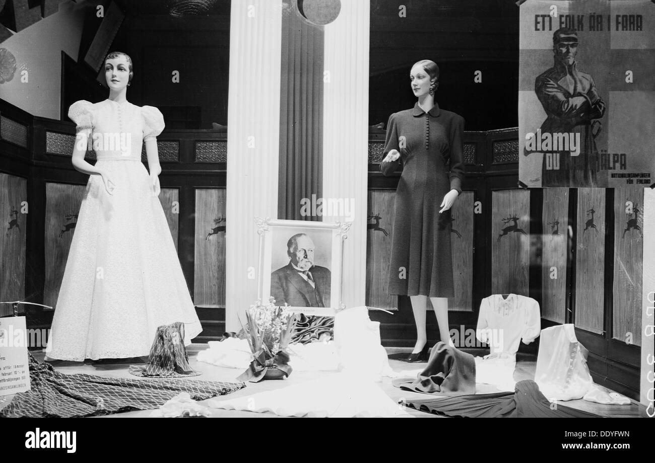1940s shop window hi-res stock photography and images - Alamy
